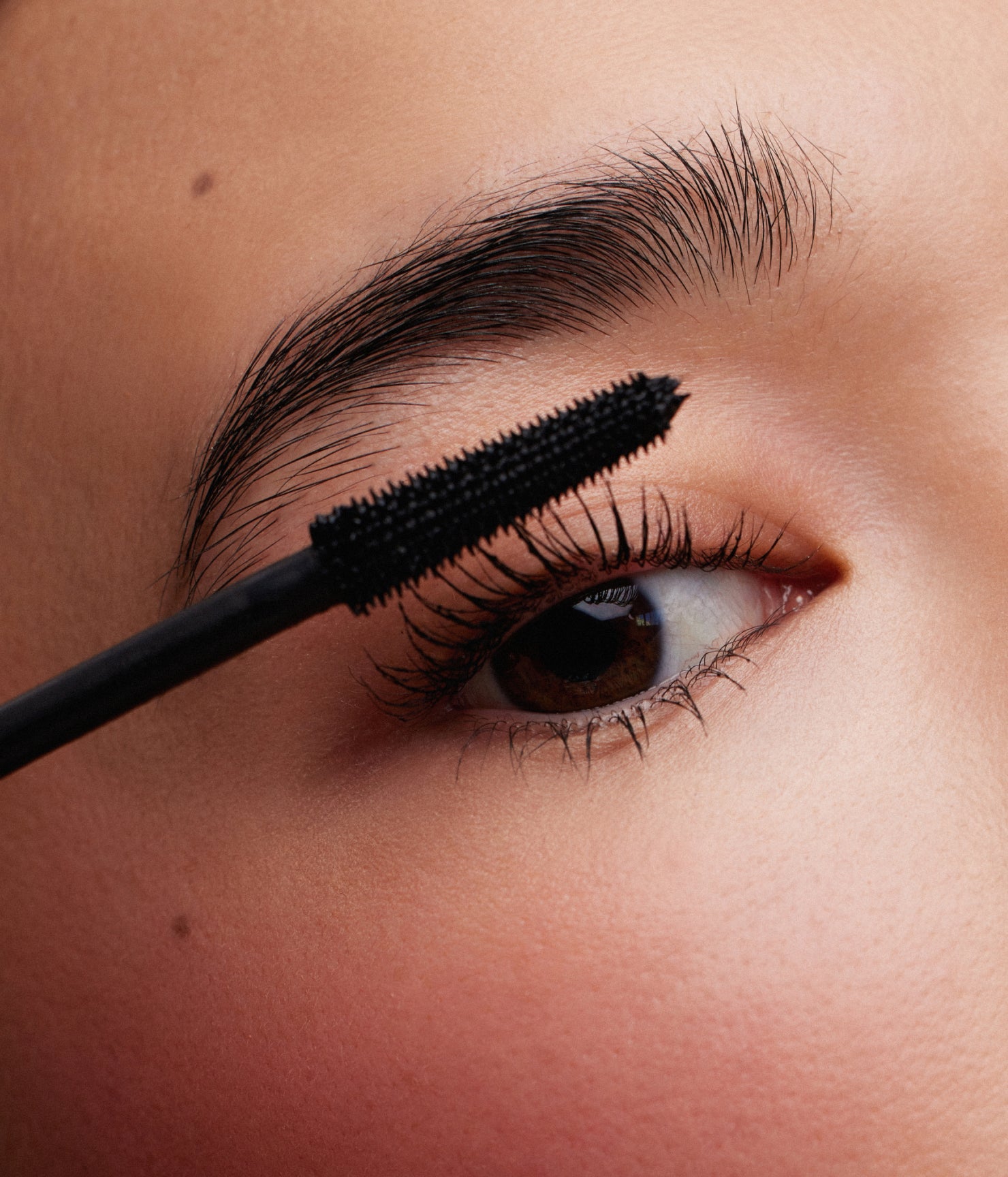 flourishing lengthening mascara r.e.m. beauty rem beauty