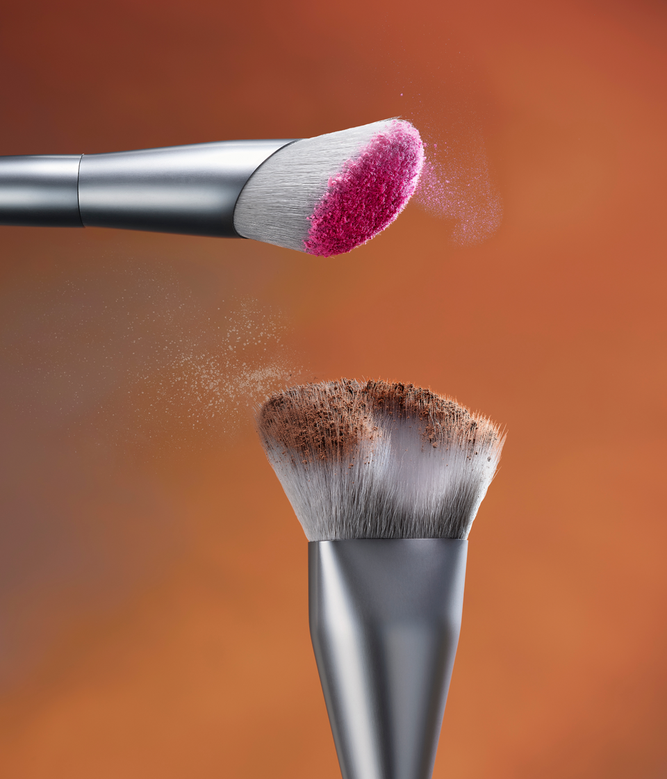 blush brush – rem beauty