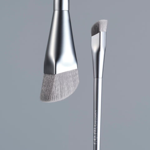 foundation brush | r.e.m. beauty by Ariana Grande – rem beauty